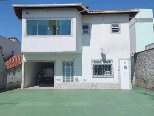 Casa / Sobrado para Venda em Juiz de Fora/MG Santa Maria 3 Quartos