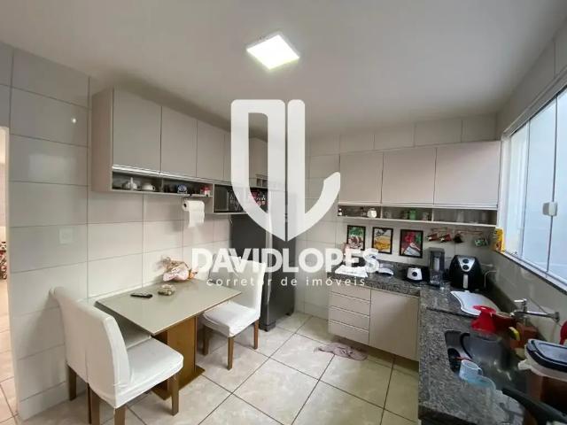 Casa / Sobrado para Venda em Juiz de Fora/MG Santos Dumont 2 Quartos
