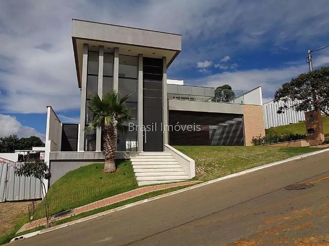 Casa / Sobrado para Venda em Juiz de Fora/MG Spina Ville II 4 Quartos