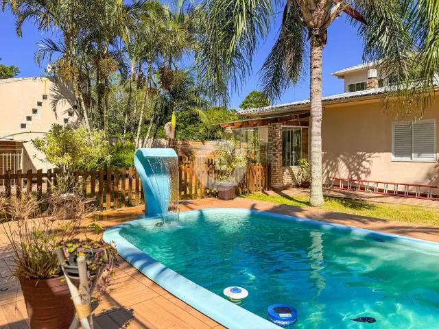 Casa / Sobrado para Venda em Laguna/SC Barbacena 4 Quartos