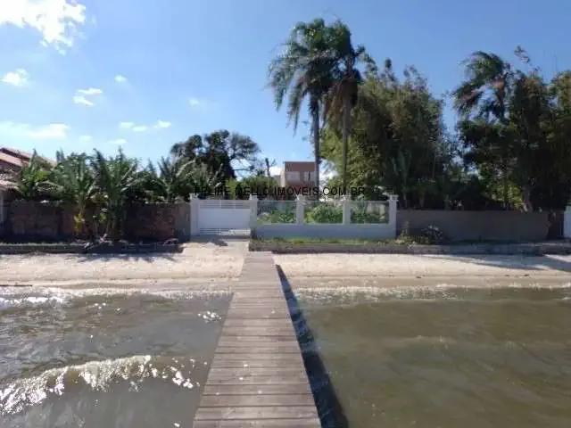 Casa / Sobrado para Venda em Laguna/SC Cabeçuda 4 Quartos
