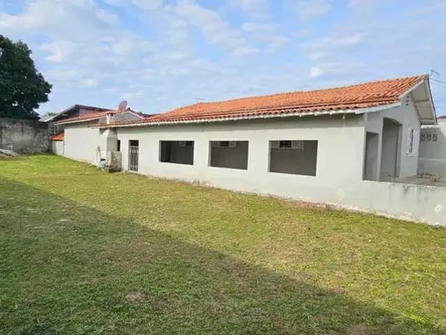 Casa / Sobrado para Venda em Laguna/SC Cabeçuda 3 Quartos