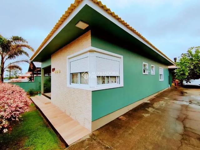 Casa / Sobrado para Venda em Laguna/SC Itapirubá 3 Quartos