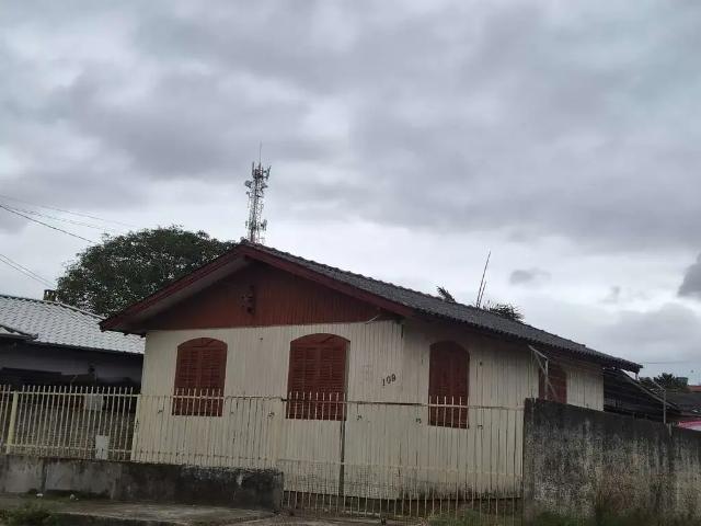 Casa / Sobrado para Venda em Laguna/SC Jardim Juliana 3 Quartos