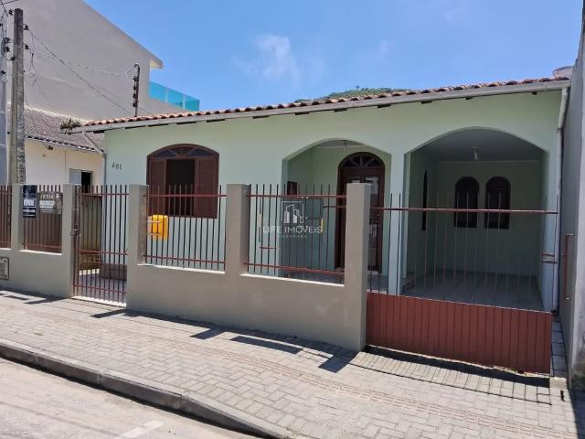 Casa / Sobrado para Venda em Laguna/SC Magalhães 5 Quartos