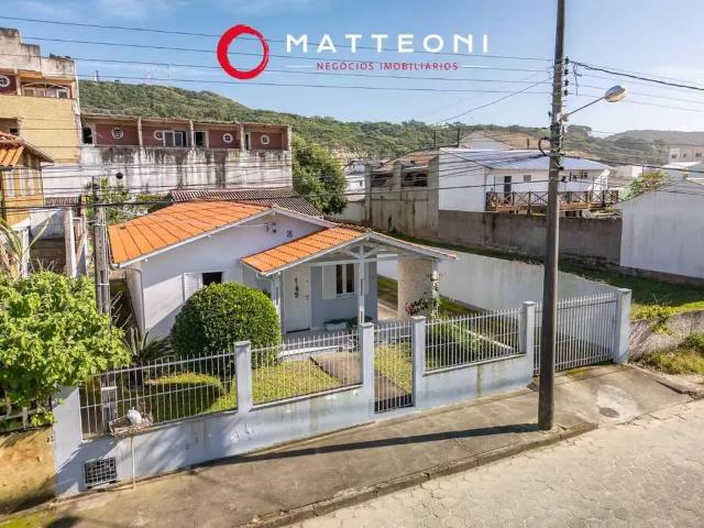 Casa / Sobrado para Venda em Laguna/SC Mar Grosso 3 Quartos