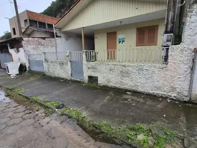 Casa / Sobrado para Venda em Laguna/SC Mar Grosso 3 Quartos