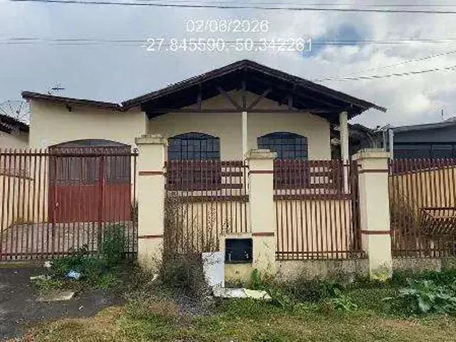 Casa / Sobrado para Venda em Lages/SC Araucária 3 Quartos