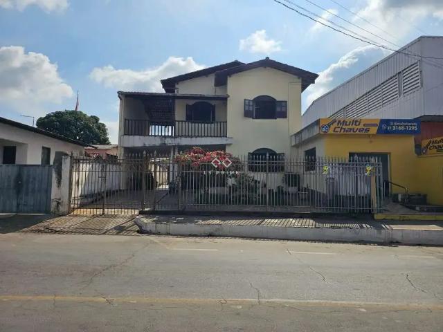 Casa / Sobrado para Venda em Lagoa Santa/MG Centro 6 Quartos