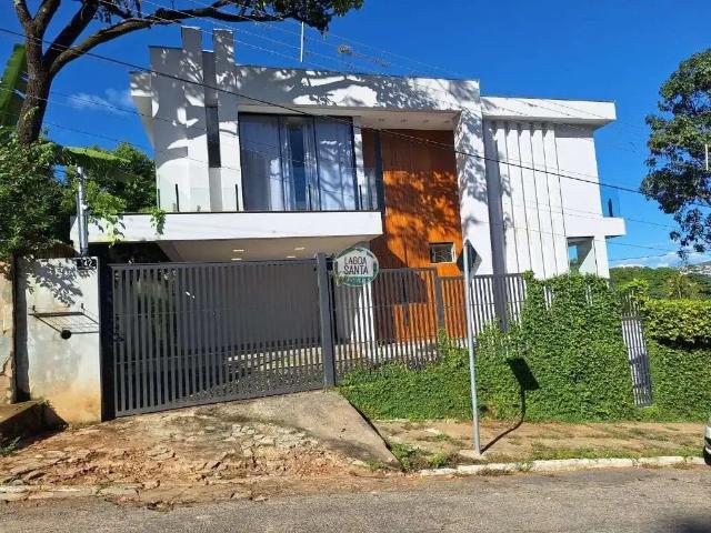 Casa / Sobrado para Venda em Lagoa Santa/MG Centro 3 Quartos