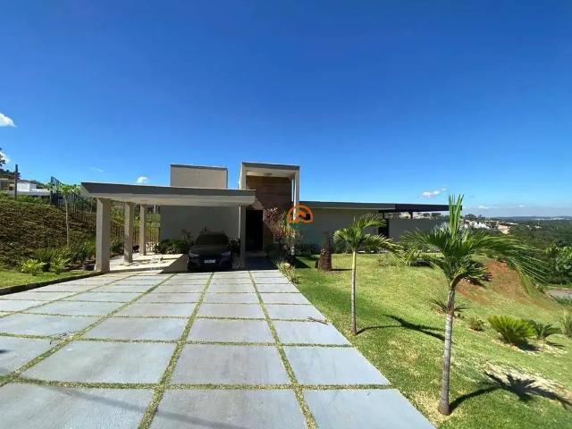 Casa / Sobrado para Venda em Lagoa Santa/MG Condomínio Real Mont Ville 4 Quartos