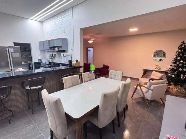 Casa / Sobrado para Venda em Lagoa Santa/MG Joá 4 Quartos