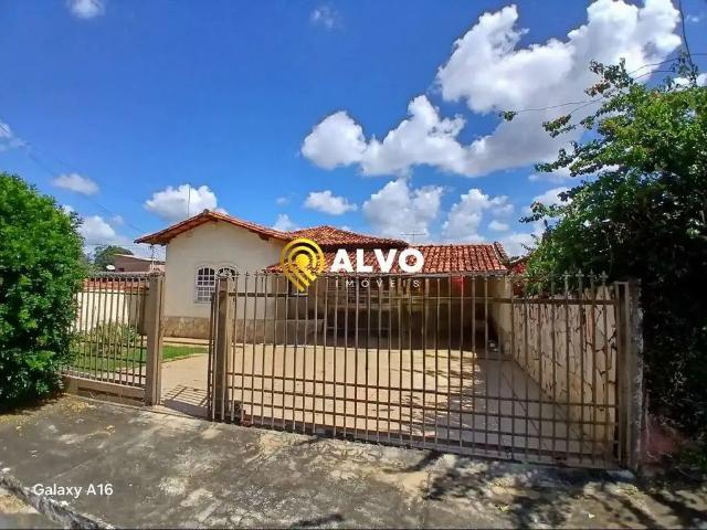 Casa / Sobrado para Venda em Lagoa Santa/MG Joá 4 Quartos