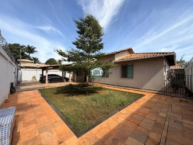 Casa / Sobrado para Venda em Lagoa Santa/MG Joá 5 Quartos