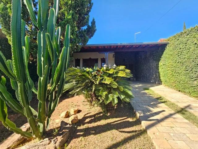 Casa / Sobrado para Venda em Lagoa Santa/MG Várzea 4 Quartos
