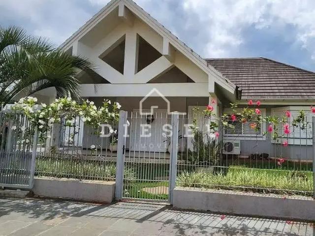 Casa / Sobrado para Venda em Lajeado/RS Universitário 4 Quartos