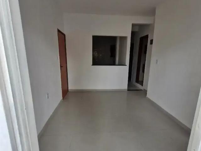 Casa / Sobrado para Venda em Lauro de Freitas/BA Centro 2 Quartos