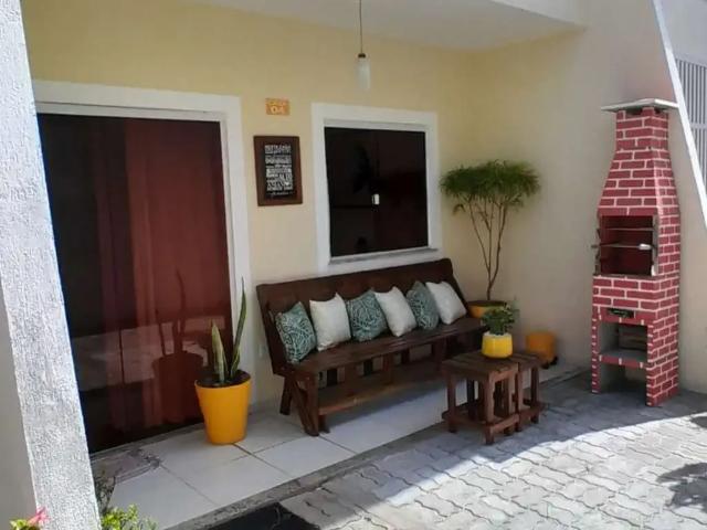 Casa / Sobrado para Venda em Lauro de Freitas/BA Centro 2 Quartos