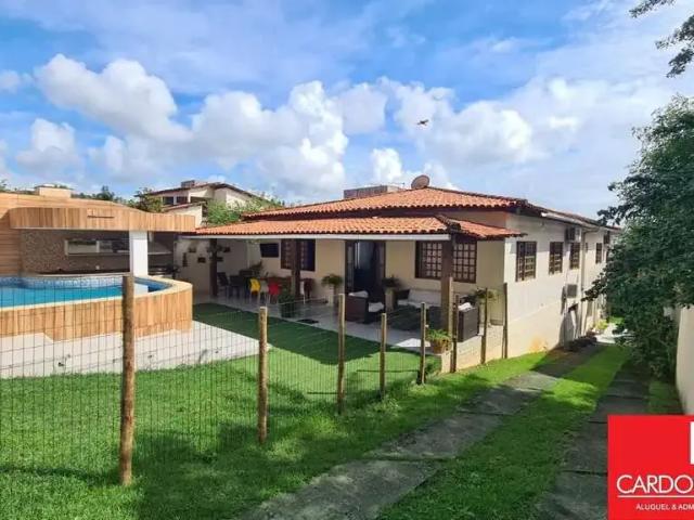 Casa / Sobrado para Venda em Lauro de Freitas/BA Centro 3 Quartos