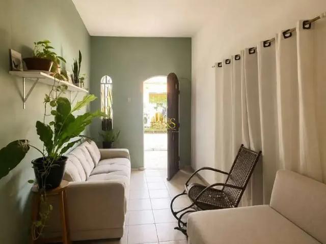 Casa / Sobrado para Venda em Lauro de Freitas/BA Centro 4 Quartos