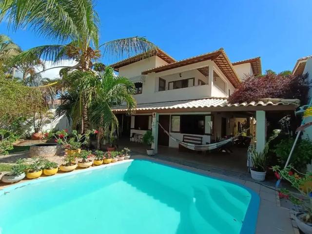 Casa / Sobrado para Venda em Lauro de Freitas/BA Abrantes 4 Quartos