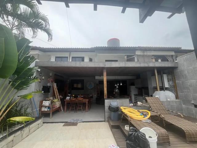 Casa / Sobrado em Condomínio para Venda em Lauro de Freitas/BA Buraquinho 4 Quartos