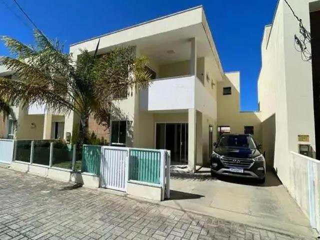Casa / Sobrado para Venda em Lauro de Freitas/BA Buraquinho 4 Quartos