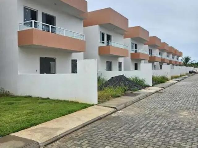 Casa / Sobrado para Venda em Lauro de Freitas/BA Buraquinho 4 Quartos
