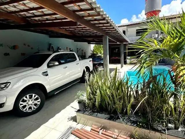 Casa / Sobrado para Venda em Lauro de Freitas/BA Buraquinho 4 Quartos