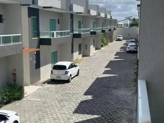 Casa / Sobrado para Venda em Lauro de Freitas/BA Buraquinho 4 Quartos