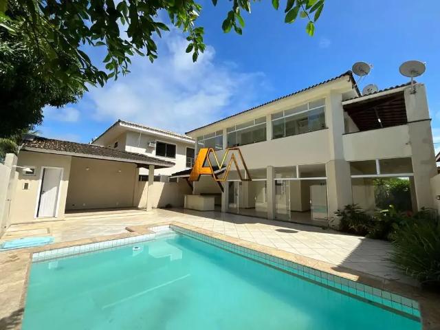 Casa / Sobrado para Venda em Lauro de Freitas/BA Buraquinho 4 Quartos
