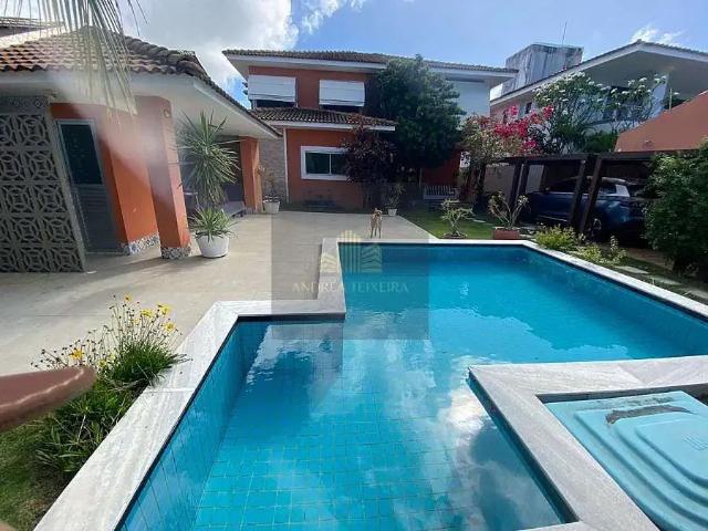 Casa / Sobrado para Venda em Lauro de Freitas/BA Buraquinho 5 Quartos
