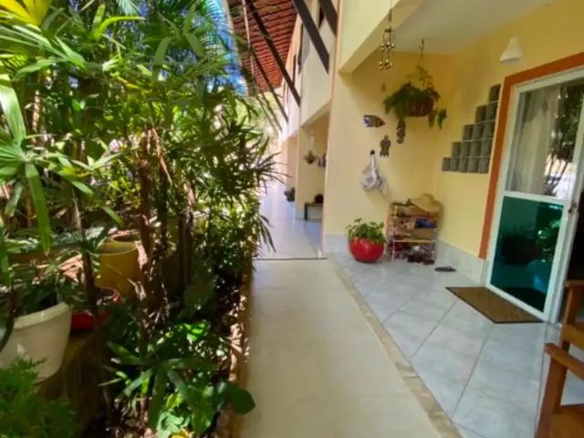 Casa / Sobrado para Venda em Lauro de Freitas/BA Buraquinho 2 Quartos