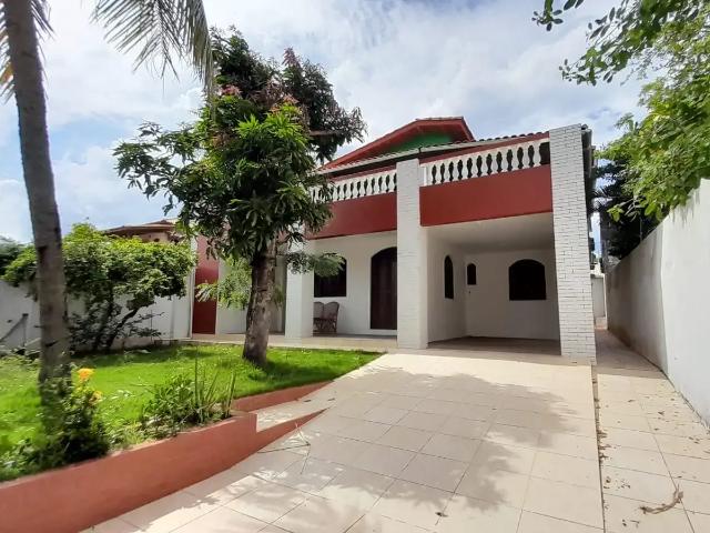 Casa / Sobrado para Venda em Lauro de Freitas/BA Ipitanga 3 Quartos