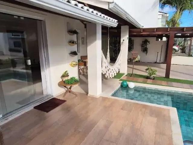 Casa / Sobrado para Venda em Lauro de Freitas/BA Buraquinho 3 Quartos