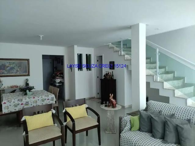 Casa / Sobrado para Venda em Lauro de Freitas/BA Buraquinho 3 Quartos