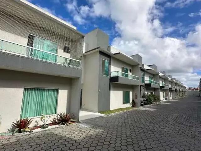 Casa / Sobrado para Venda em Lauro de Freitas/BA Buraquinho 3 Quartos