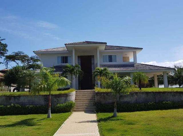 Casa / Sobrado para Venda em Lauro de Freitas/BA Encontro das Águas 4 Quartos