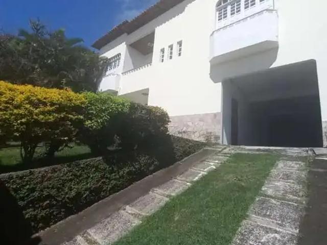 Casa / Sobrado para Venda em Lauro de Freitas/BA Estrada do Coco 4 Quartos