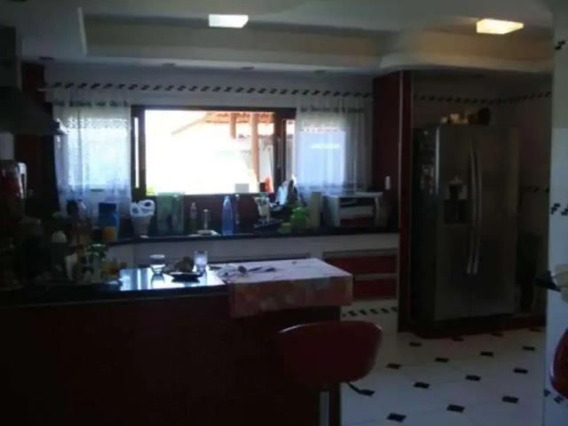 Casa / Sobrado para Venda em Lauro de Freitas/BA Estrada do Coco 4 Quartos