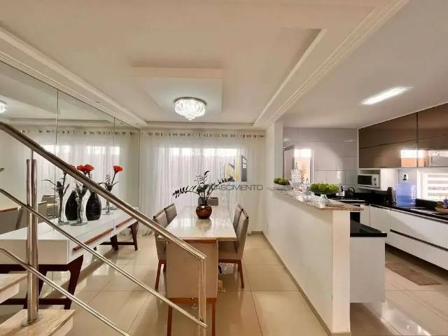 Casa / Sobrado para Venda em Lauro de Freitas/BA Ipitanga 4 Quartos