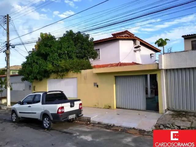 Casa / Sobrado para Venda em Lauro de Freitas/BA Ipitanga 4 Quartos