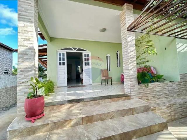 Casa / Sobrado para Venda em Lauro de Freitas/BA Ipitanga 4 Quartos