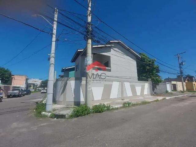 Casa / Sobrado para Venda em Lauro de Freitas/BA Ipitanga 4 Quartos