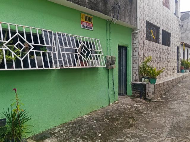 Casa / Sobrado para Venda em Lauro de Freitas/BA Itingá