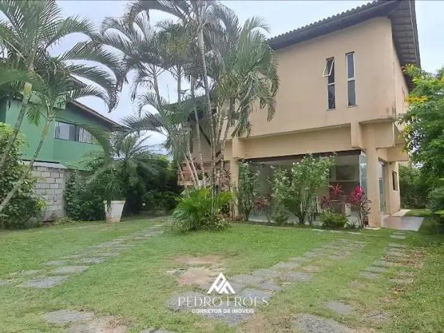 Casa / Sobrado para Venda em Lauro de Freitas/BA Miragem 3 Quartos