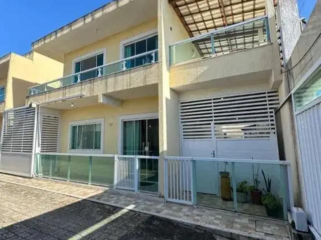 Casa / Sobrado para Venda em Lauro de Freitas/BA Miragem 3 Quartos
