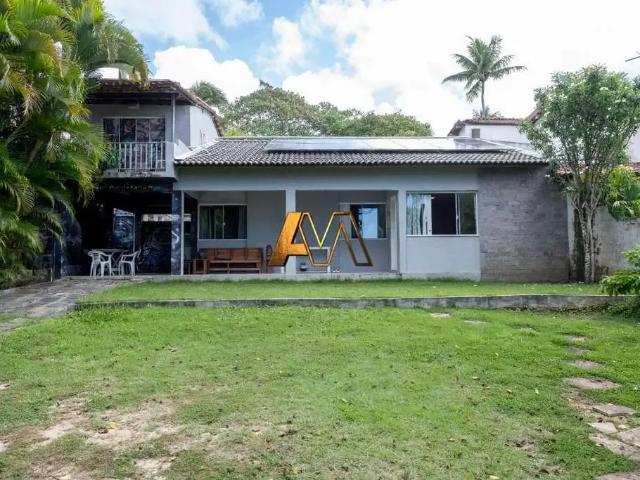 Casa / Sobrado para Venda em Lauro de Freitas/BA Portão 3 Quartos