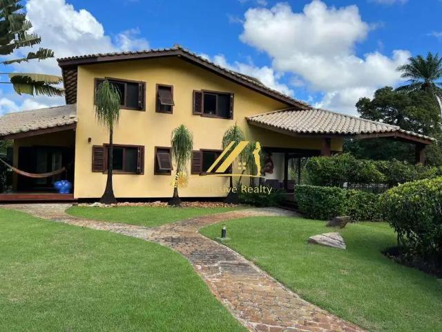 Casa / Sobrado para Venda em Lauro de Freitas/BA Portão 4 Quartos