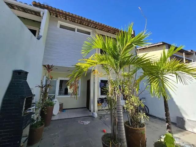 Casa / Sobrado para Venda em Lauro de Freitas/BA Parque Jockey Clube 3 Quartos